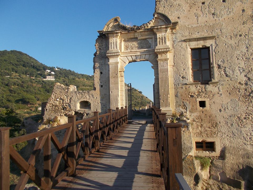 Jedno z najbardziej malowniczych i magicznych miejsc we Włoszech ...